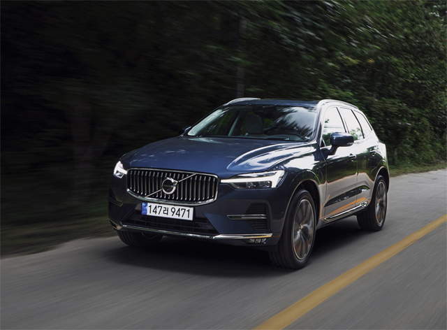 볼보자동차, 중형 프리미엄 SUV 'XC60' 앞세워 수입차 3위 등극 - 카라이프 - 뉴스 > 업계소식
